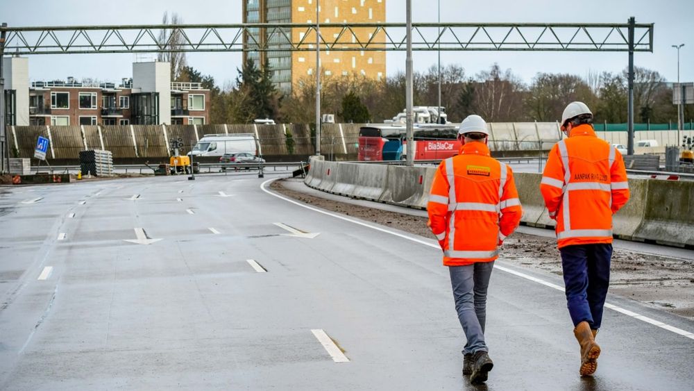 Dit zijn de wegwerkers aan het tijdelijke Julianaplein: 'We zijn trots ...
