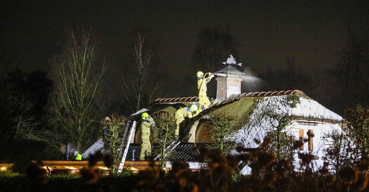 Grote inzet bij schoorsteenbrand• brand in schuur - Omroep Gelderland