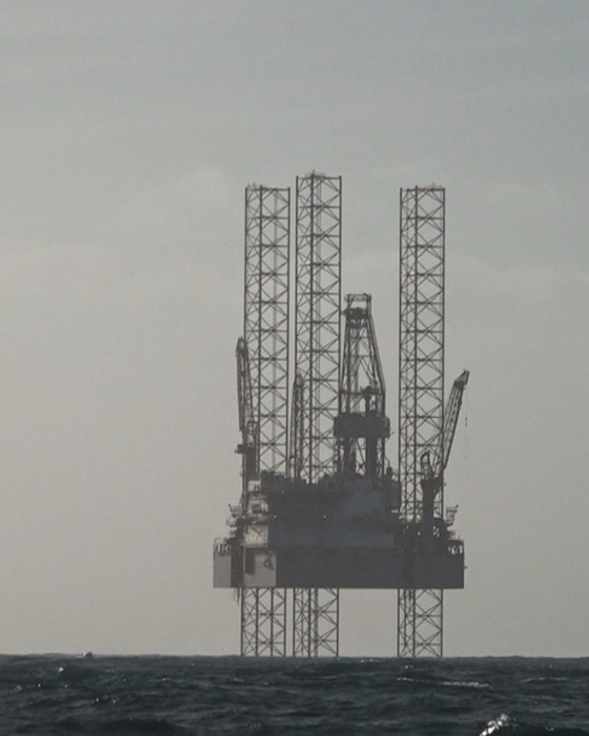 Installatie nieuw boorplatform ONE-Dyas tijdelijk stilgelegd met ...