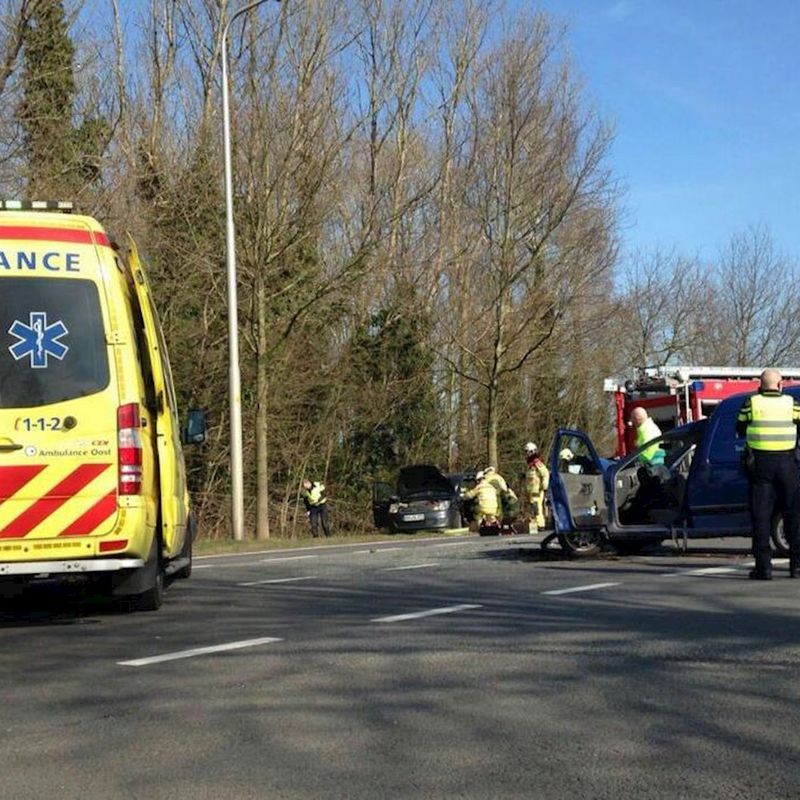 N35 ter hoogte van Mariënheem in beide richtingen dicht na ongeluk - Oost