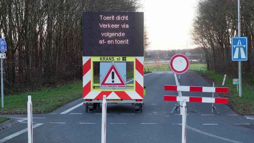 A28 bij Hoogeveen nog zeker tot maandagochtend dicht - RTV Drenthe