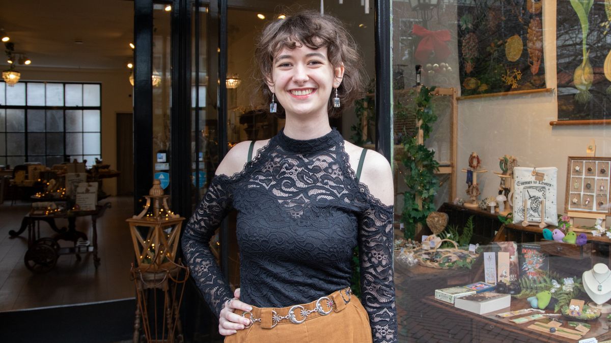 Mirthe (20) opent sprookjeswinkel vol handgemaakte spulletjes: 'Vanaf ...