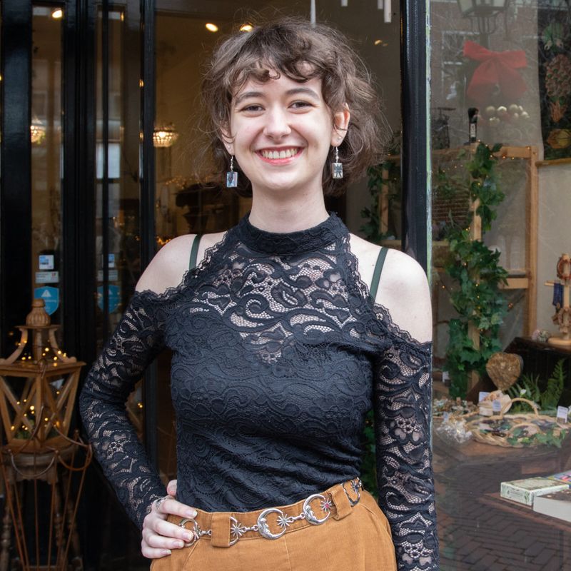 Mirthe (20) opent sprookjeswinkel vol handgemaakte spulletjes: 'Vanaf ...