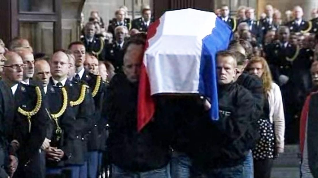 Vijf jaar na dato: collega's herdenken doodgeschoten Dick Haveman - RTV ...