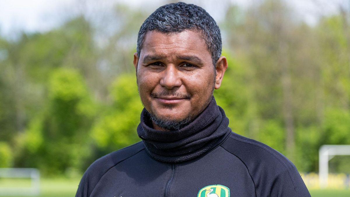 Spelersgroep ADO wil oud-trainer Giovanni Franken als assistent van ...