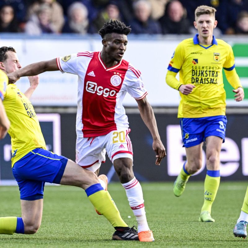 Cambuur kan het Ajax geen seconde moeilijk maken en verliest met 0-5 - Omrop Fryslân