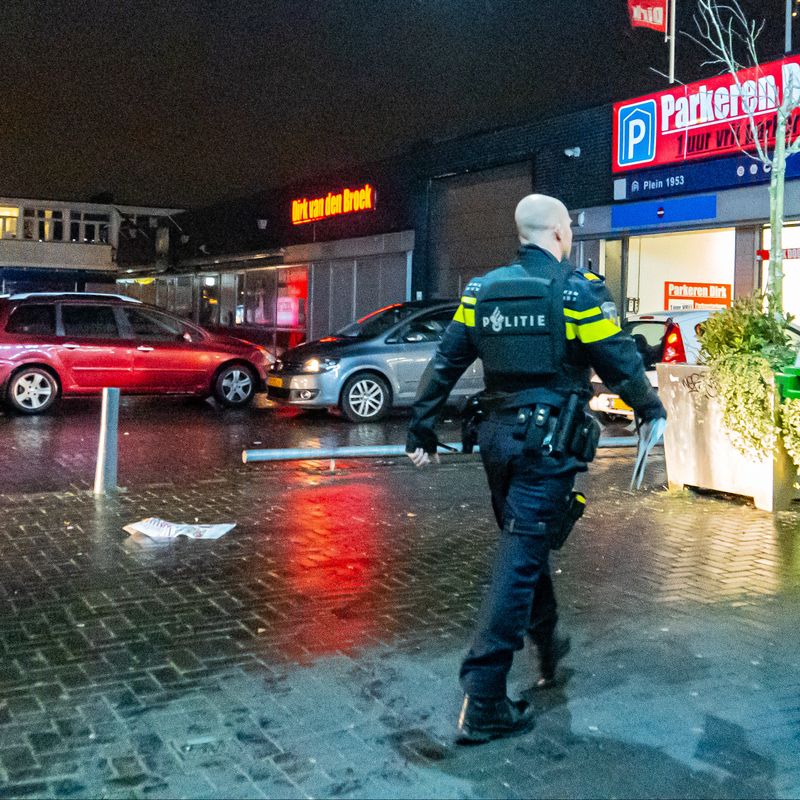Gewapende overval op winkel aan Plein 1953 - Rijnmond