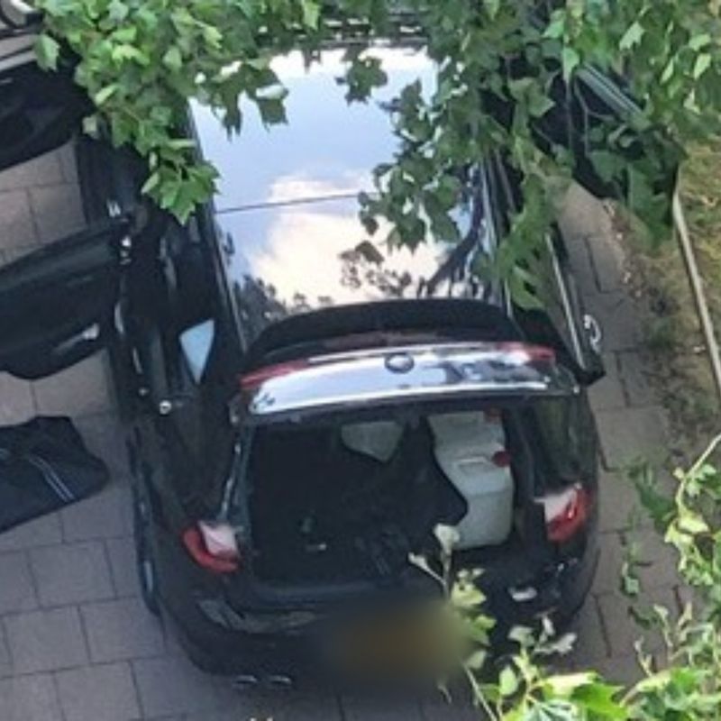 Drie aanhoudingen na vondst explosieven Beneluxlaan, bewoners weer naar ...