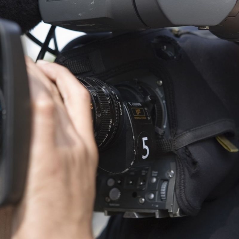 Tiener die EO-cameraploeg beroofde pleegde ook reeks autokraken, OM ...