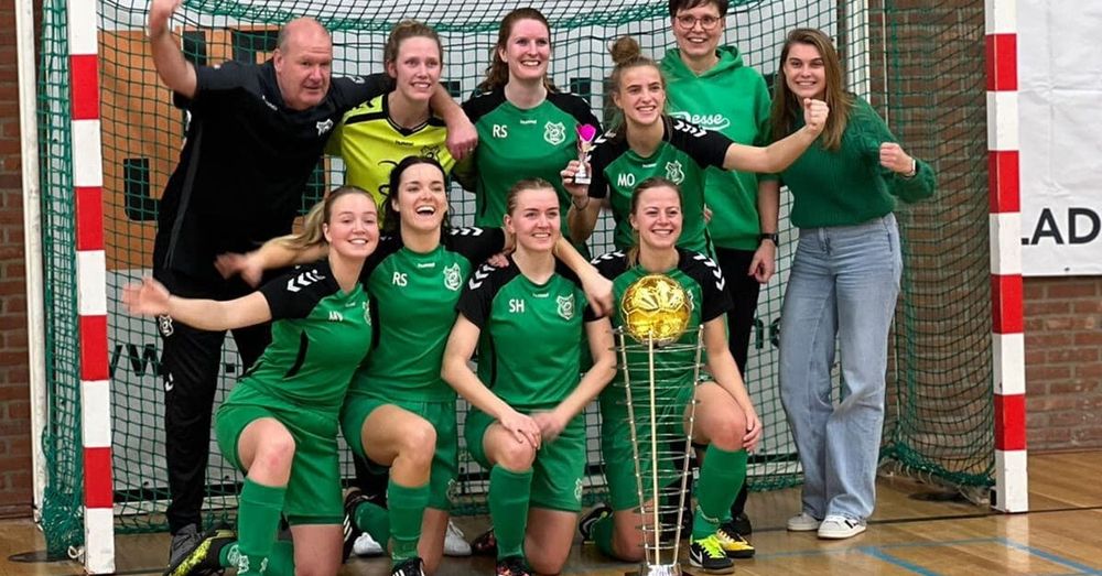 SV Pesse wint Indoor Soccer Ladies Cup, Roden verliest finale in Leek ...