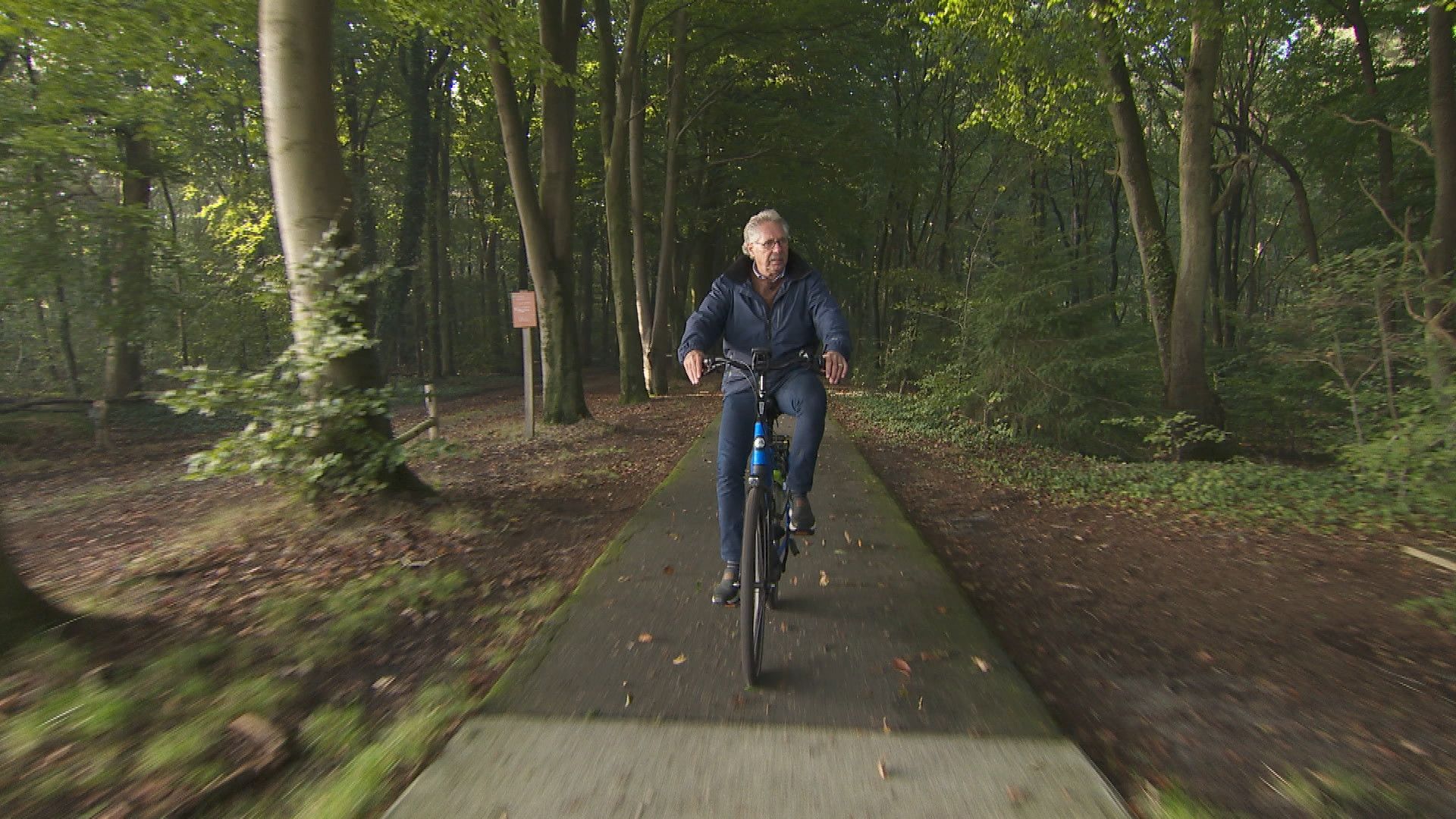 Op Fietse in Drenthe aflevering 5: langs de flanken van de Hondsrug ...