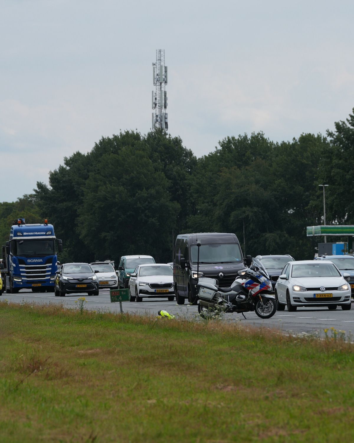 Kop-staartbotsing op A32 zorgt voor file tussen Meppel en Havelterberg - RTV Drenthe