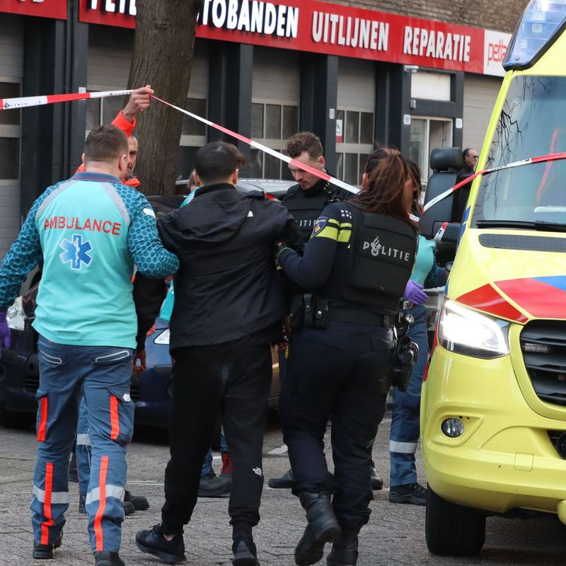 Dode bij schietpartij in Rotterdam-Delfshaven, twee gewonden aangehouden - Rijnmond