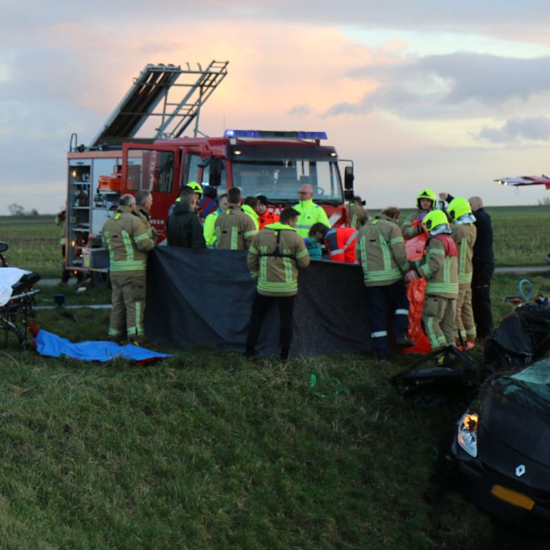 Dode en gewonde bij botsing Zuidland - Rijnmond