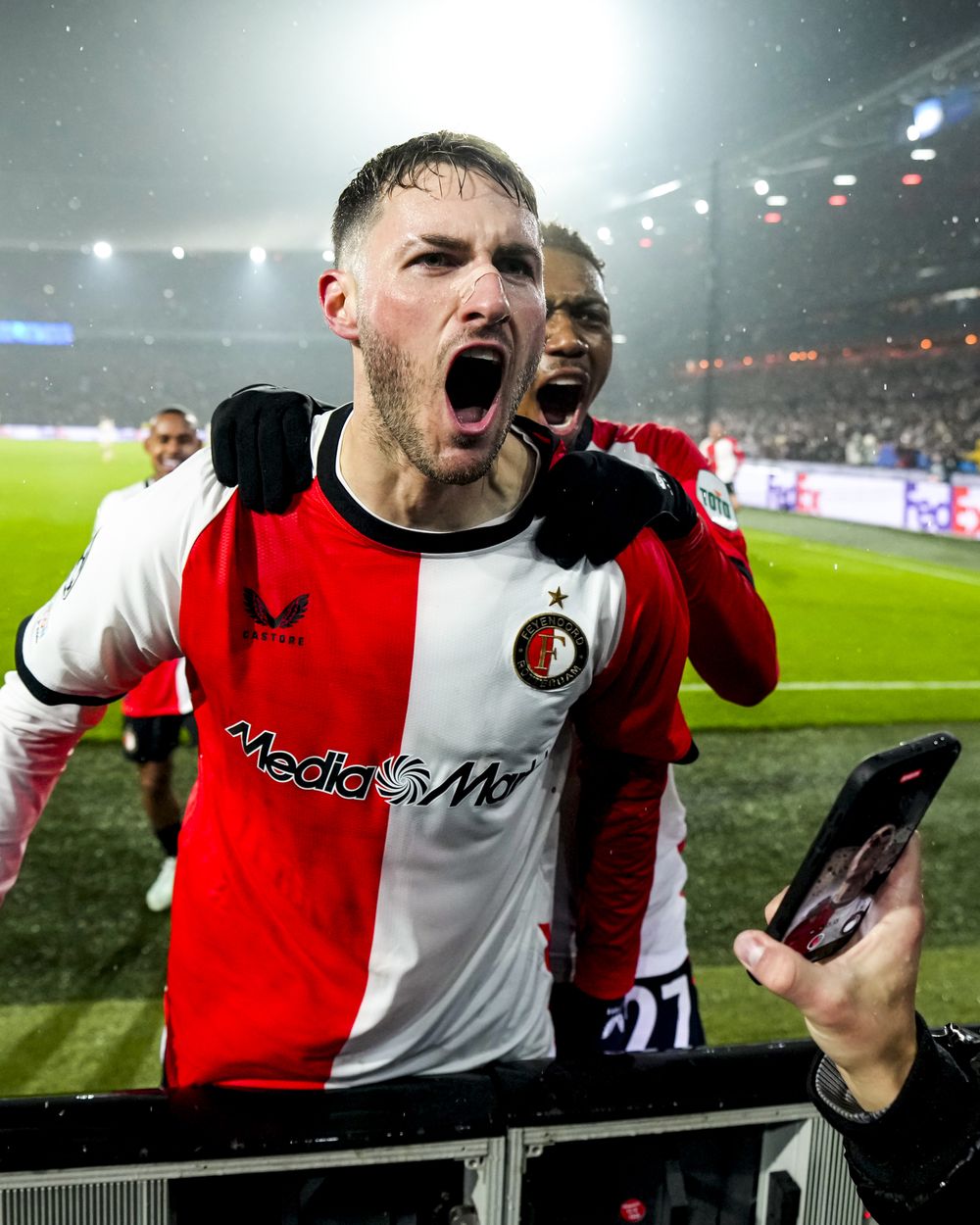 Gimenez op weg naar AC Milan, Feyenoord wil recordtransfer - Rijnmond