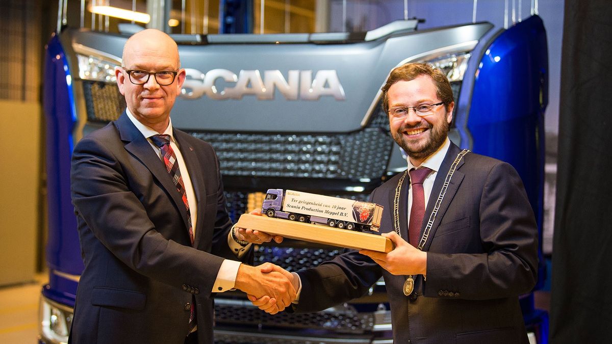Scania Meppel: In tien jaar tijd van 70 naar 570 personeelsleden - RTV ...