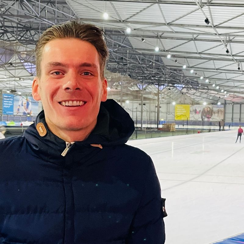 Robert Post is terug op het ijs, maar nu als coach - RTV Noord
