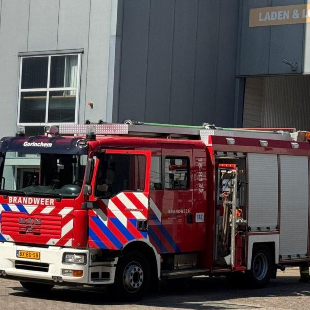 Drugslab ontdekt in opslagbox | Overval op juwelier mislukt - Rijnmond