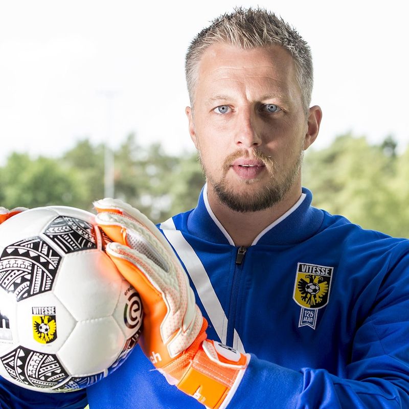 Remko Pasveer maakt overstap van PSV naar Vitesse - Oost