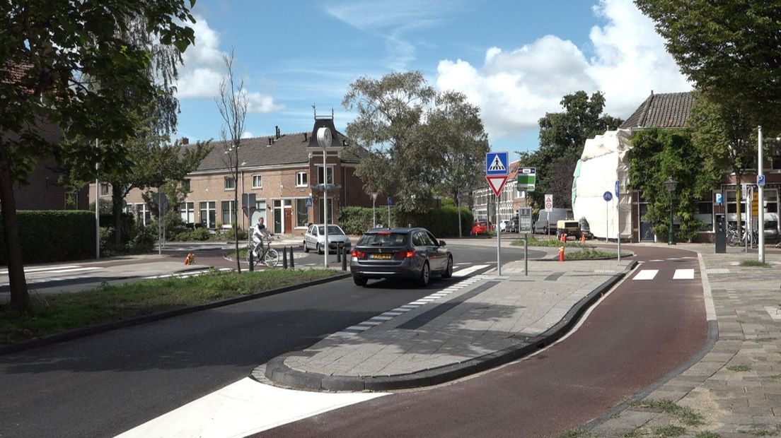 Commotie in Leiden om nieuw kruispunt na drie ongelukken - Omroep West