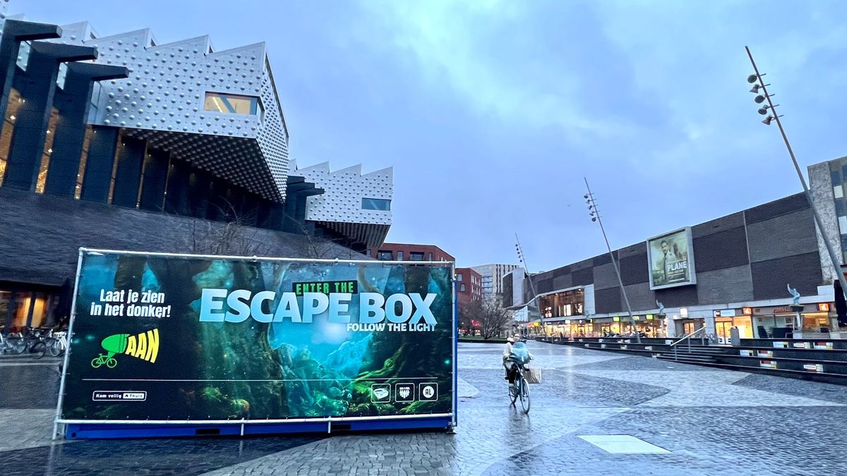Gevaren van rijden zonder fietsverlichting nagebootst in escapebox - Nieuwsplein33