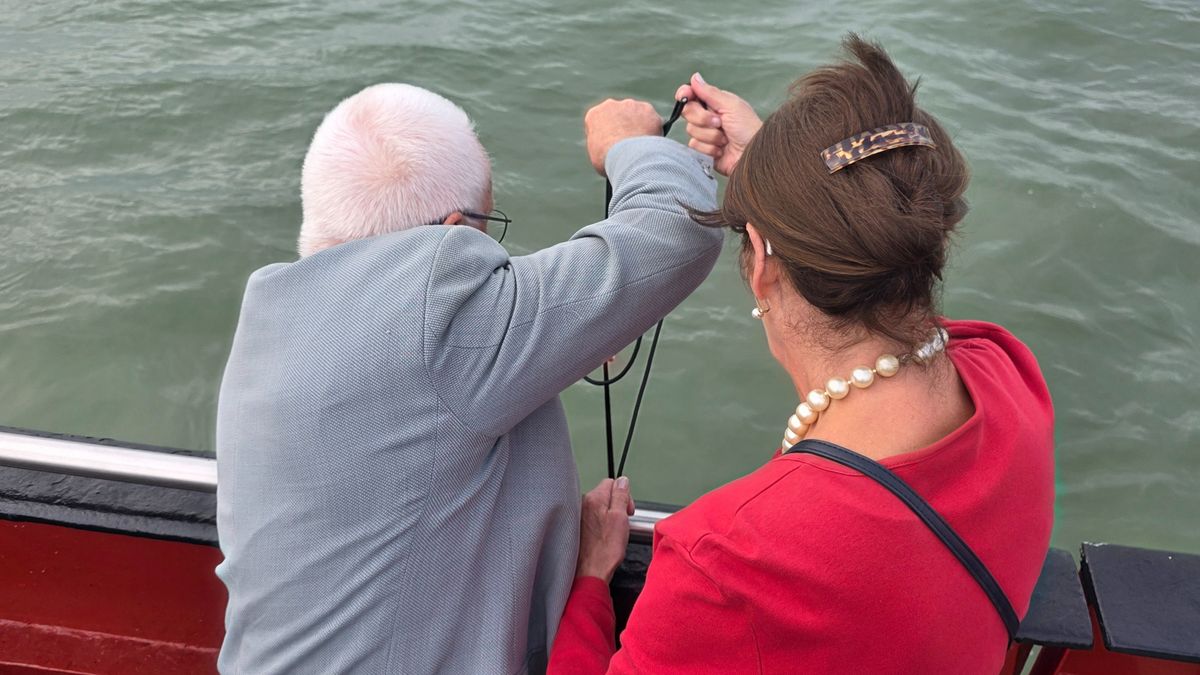 As uitstrooien op zee populair, steeds meer lichamen verstrooid vanuit ...