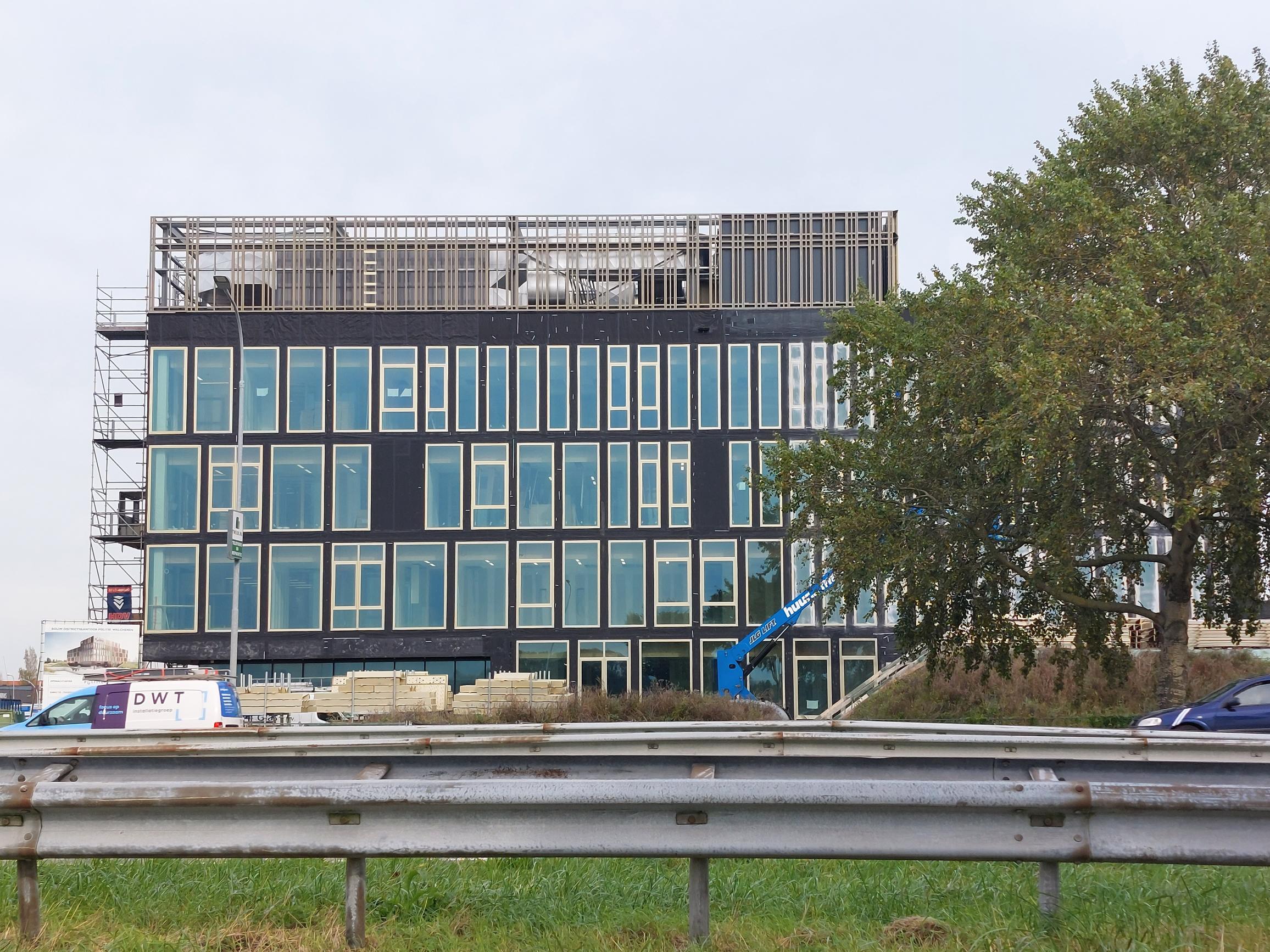 Geen 'Gouden Kooi' of 'Popo Palace' meer: politiekantoor in Middelburg ...
