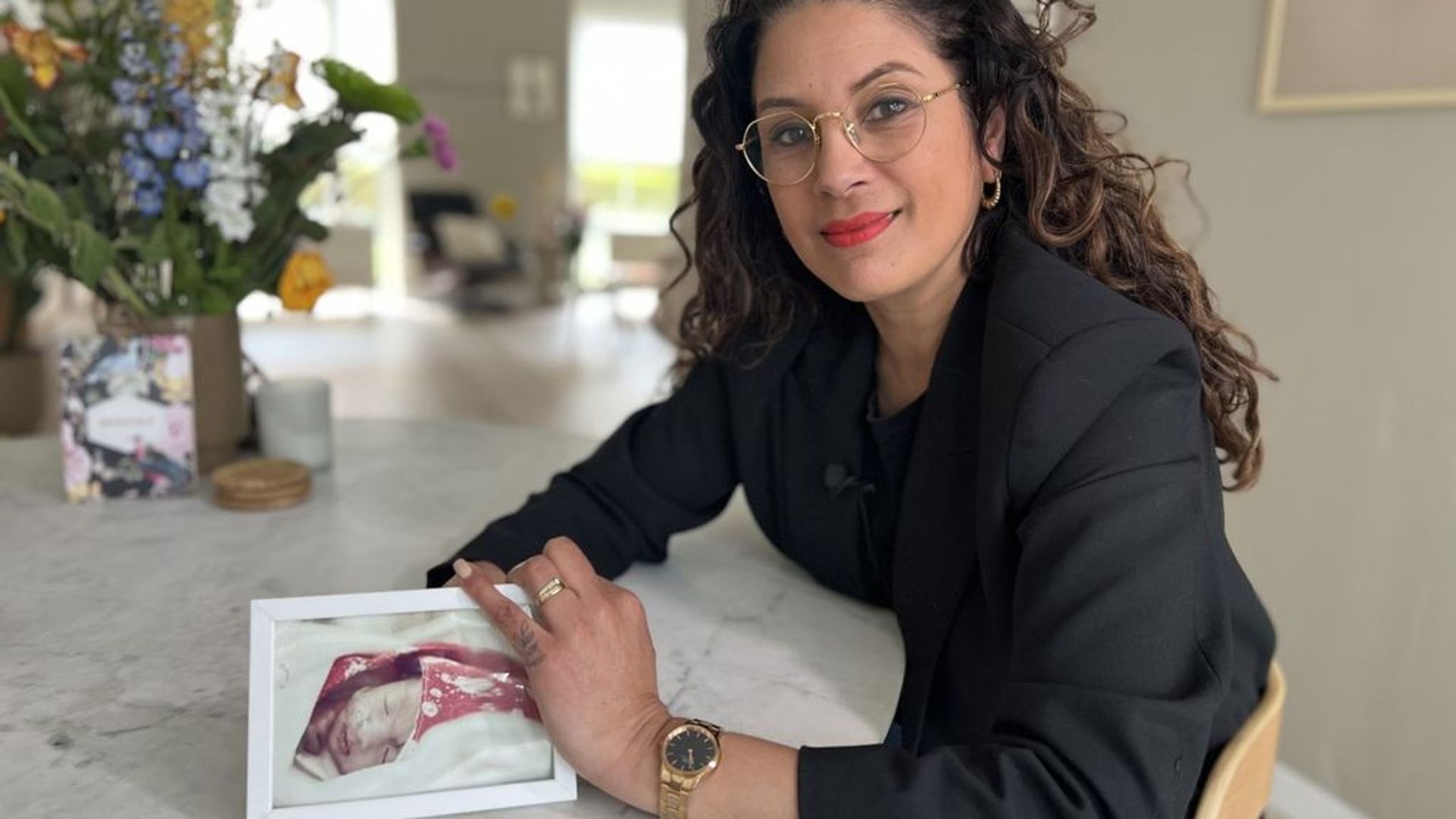 Marsha’s tatoeage voor overleden dochter onderdeel van museumcollectie ...