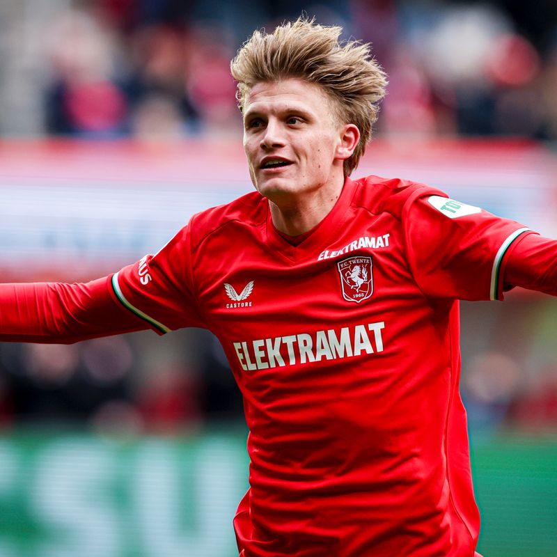 Transfer Sem Steijn rond: FC Twente-middenvelder vertrekt naar Feyenoord - Oost
