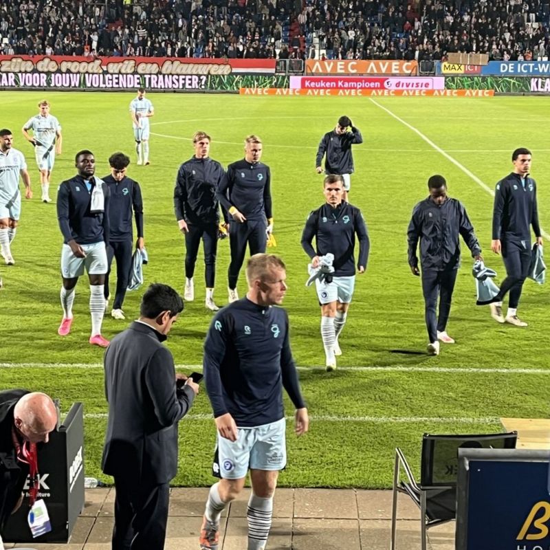 Van Gilst maakt debuut tegen Groningen • Van de Pavert terug bij De ...