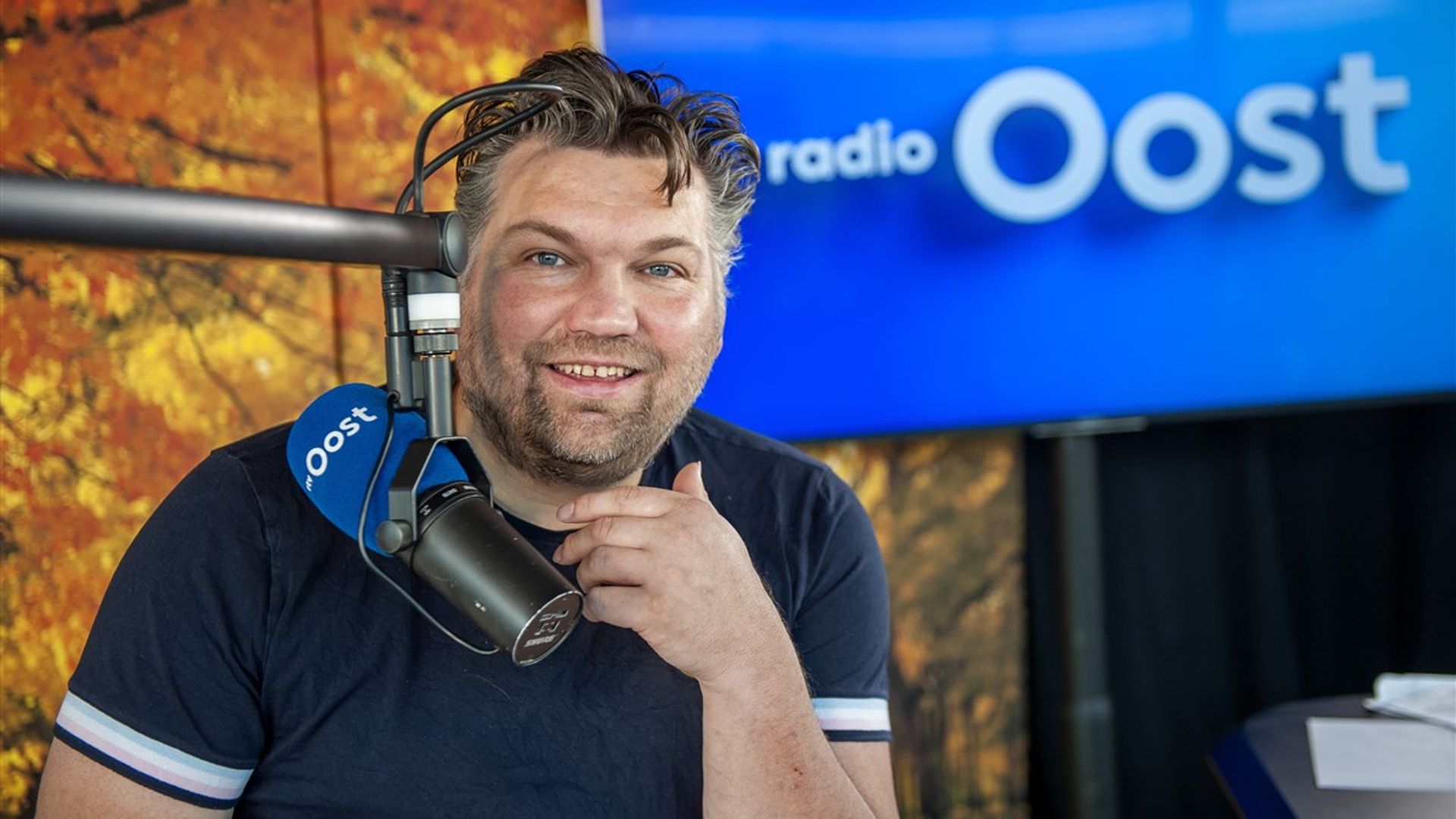 Bert van Losser is 25 jaar presentator bij Oost: "Ik loop hier nog elke ...