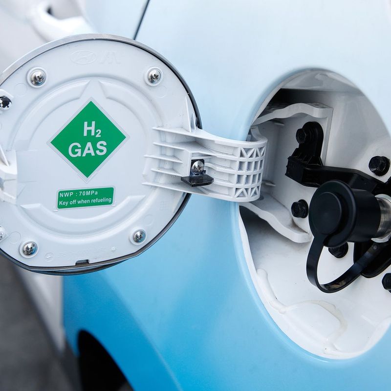 Resato in Assen bouwt waterstoftankstations voor Holthausen - RTV Drenthe