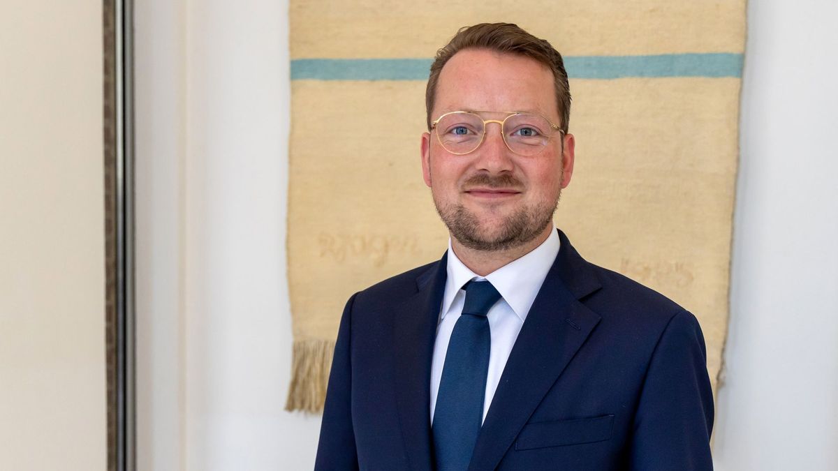 Maarten van Gaans keert niet terug als gedeputeerde - L1 Nieuws