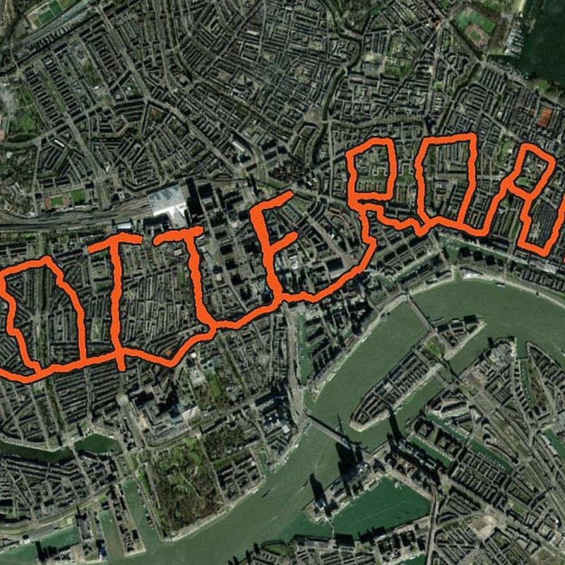 Vrienden lopen ultieme 'Rotterdam route' voorafgaand aan Feyenoord ...