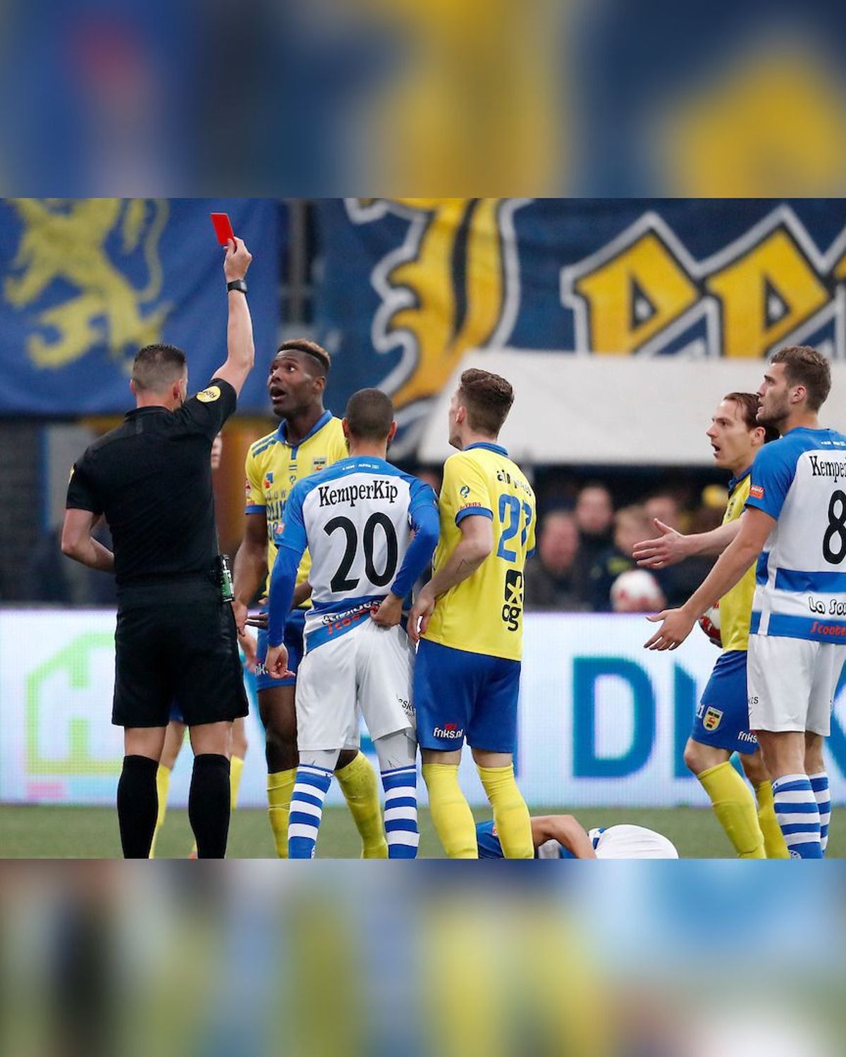 Cambuur in beroep tegen schorsing verdediger Mbende - Omrop Fryslân