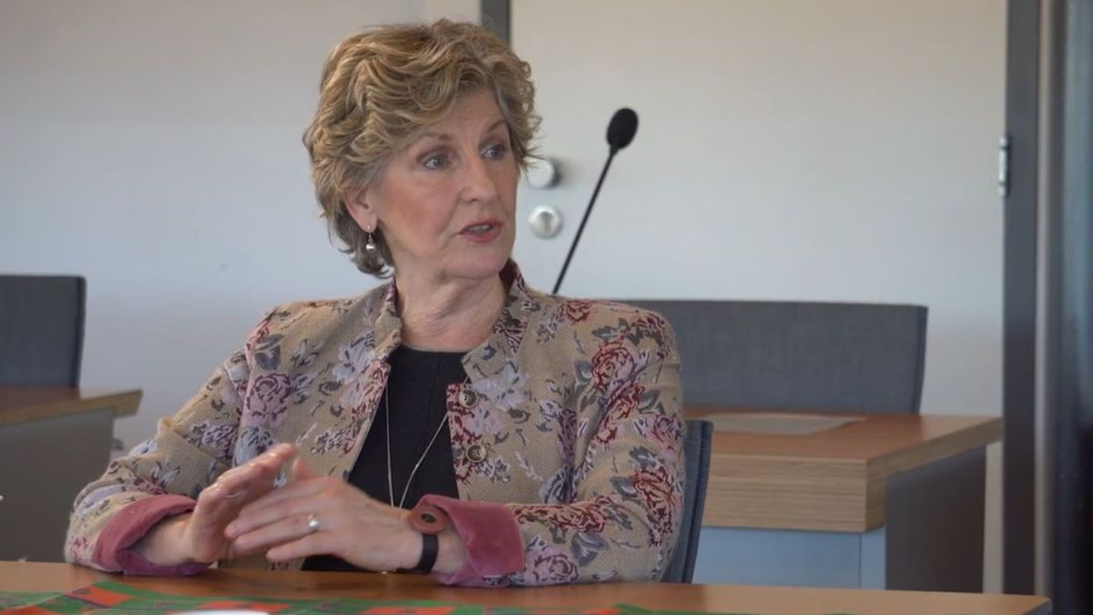 Lingewaardse burgemeester Kalfs uitgevallen, Van Rhee-Oud Ammerveld ...