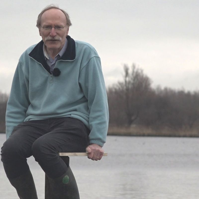 Paalzitten in Noordwijkerhout herbeleefd in boek: 'Met een plons viel ...
