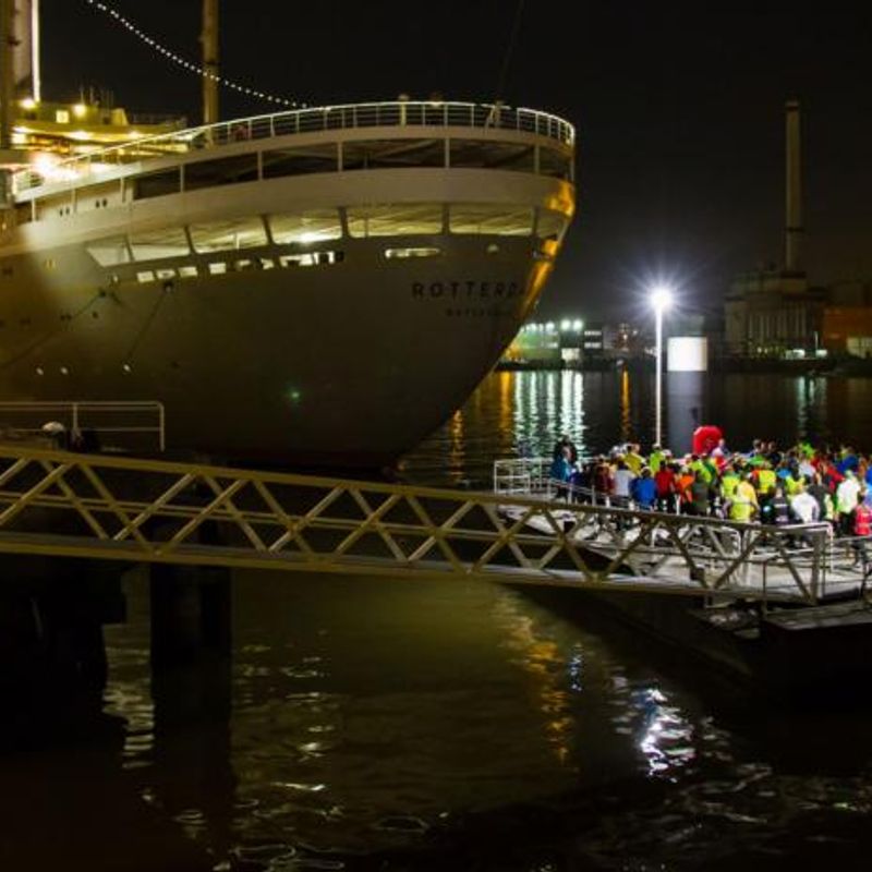 Running Crew op Noordereiland Rotterdam - Rijnmond