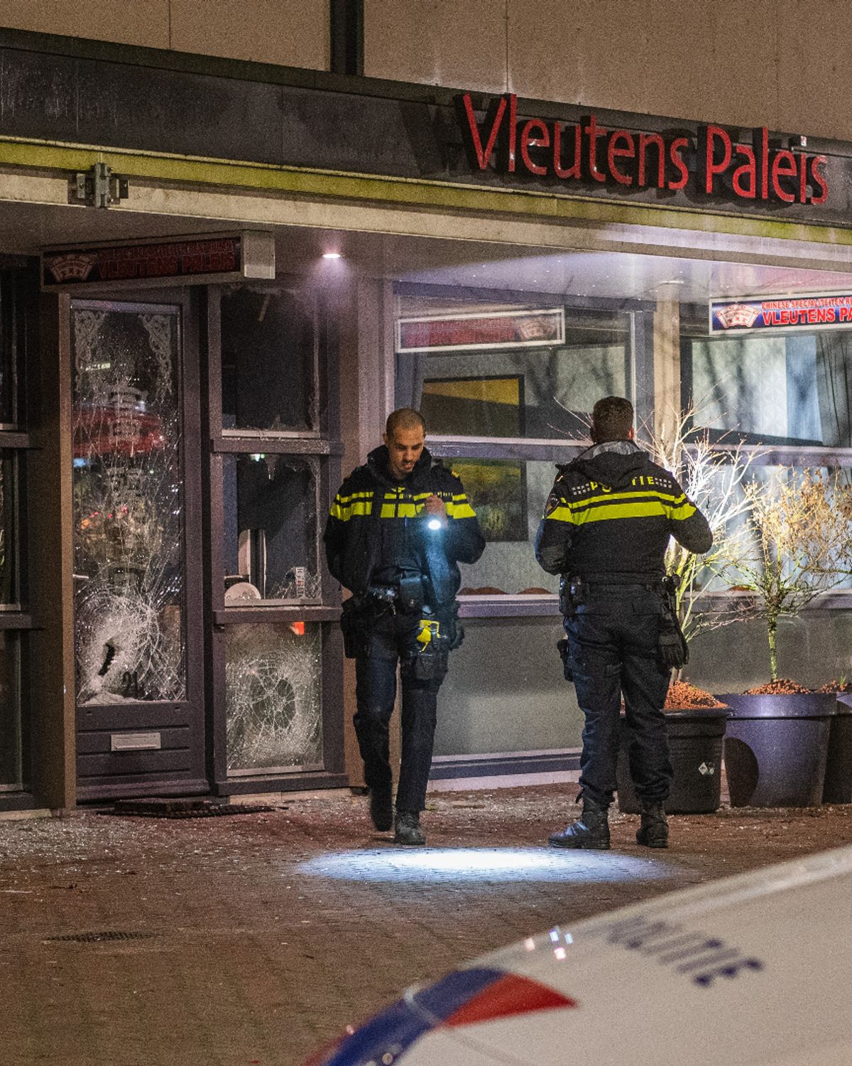 Explosie richt flinke schade aan in Chinees Restaurant Vleuten - RTV ...