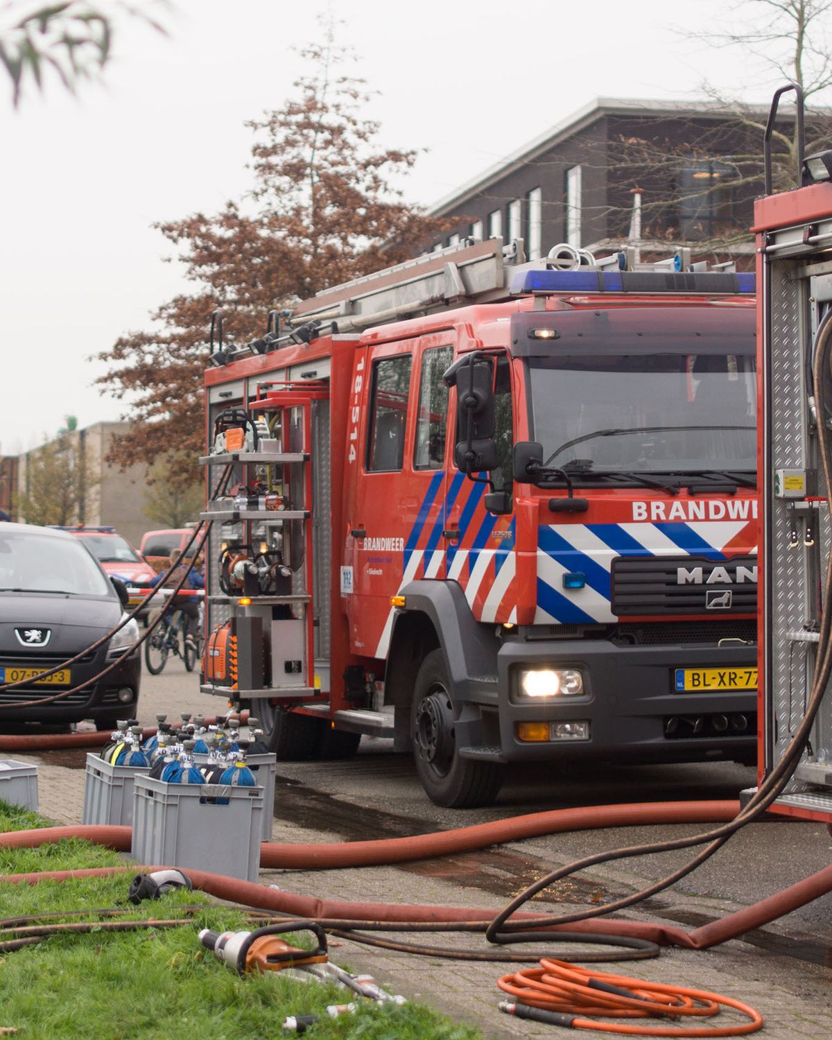 'Liever fout parkeren dan brandweer ruimte geven' - Rijnmond