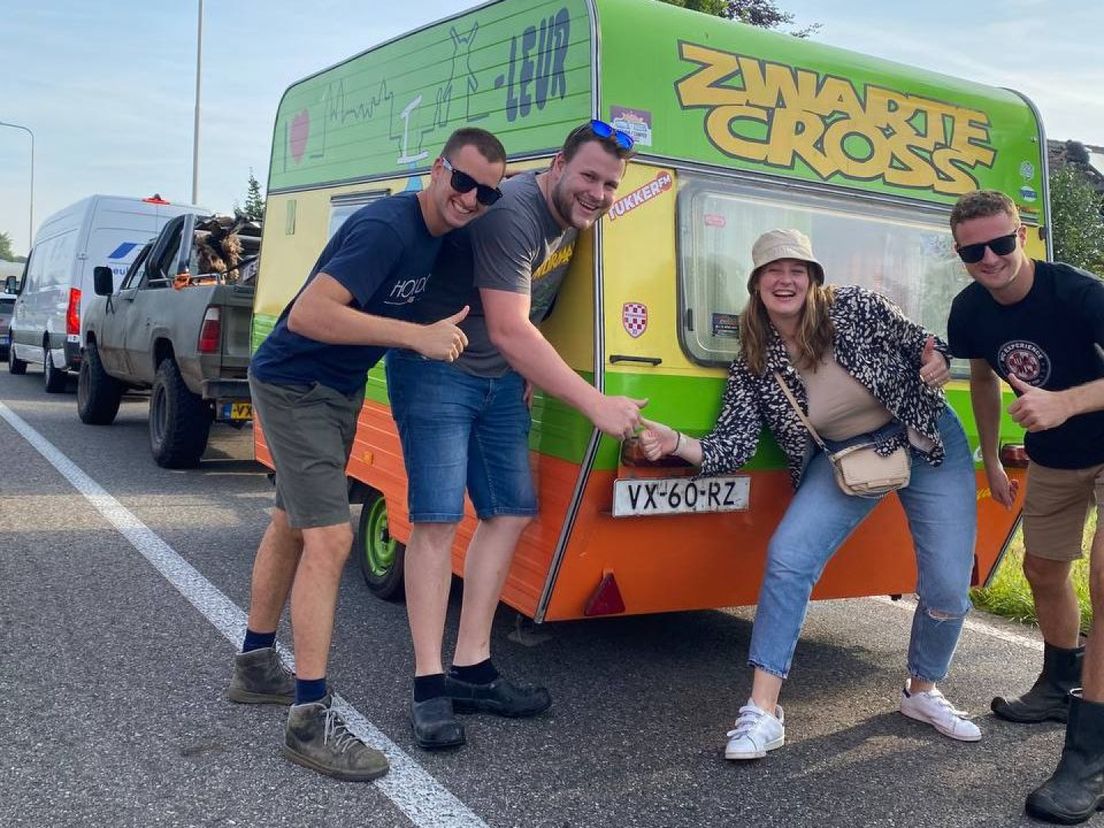 Bekijk de eerste dag van Zwarte Cross • Armin van Buuren sluit af - Omroep Gelderland