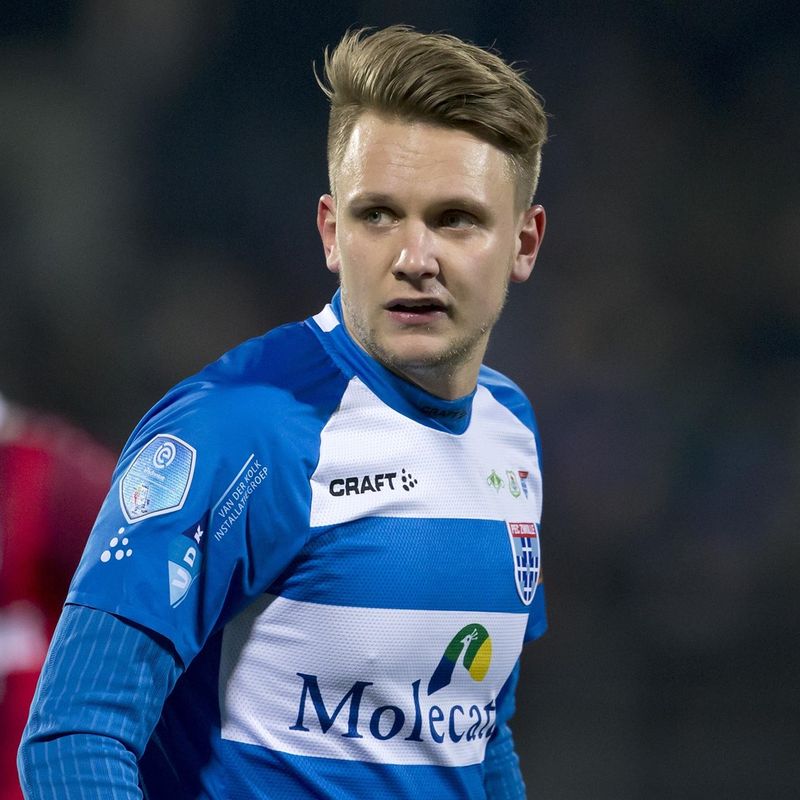 Wouter Marinus duikt op bij HHC en draagt met treffer bij aan tweede ...