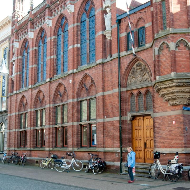 Zara komt naar Zwolle, bibliotheek gaat verhuizen - Oost