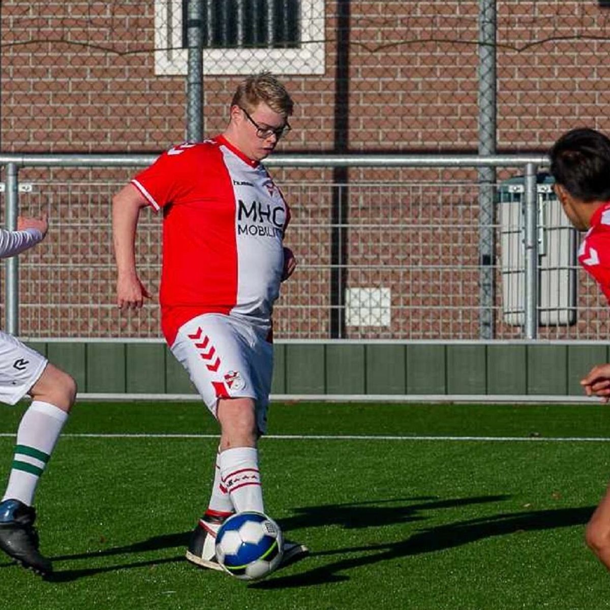 G-voetballer Ruben baart opzien met 'Zlatan-achtig' doelpunt: 'Ik dacht ...