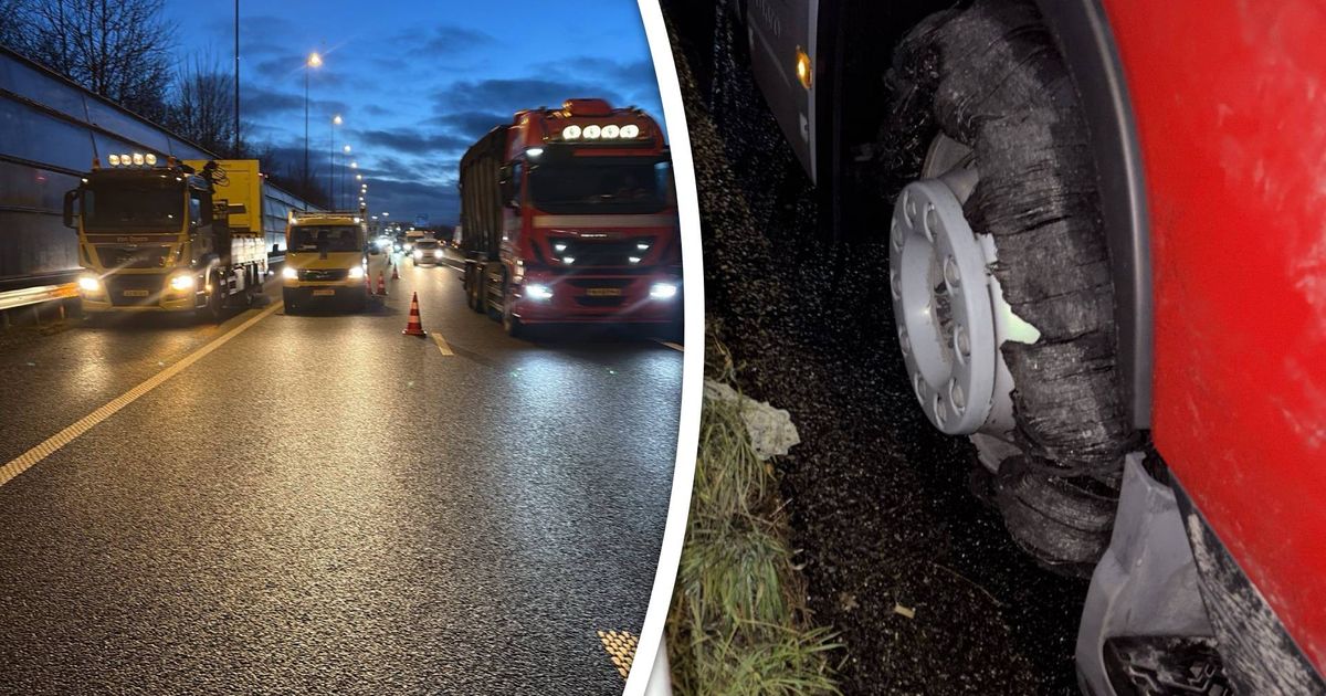 Vrachtwagen krijgt klapband op A15, weg weer vrij - Rijnmond