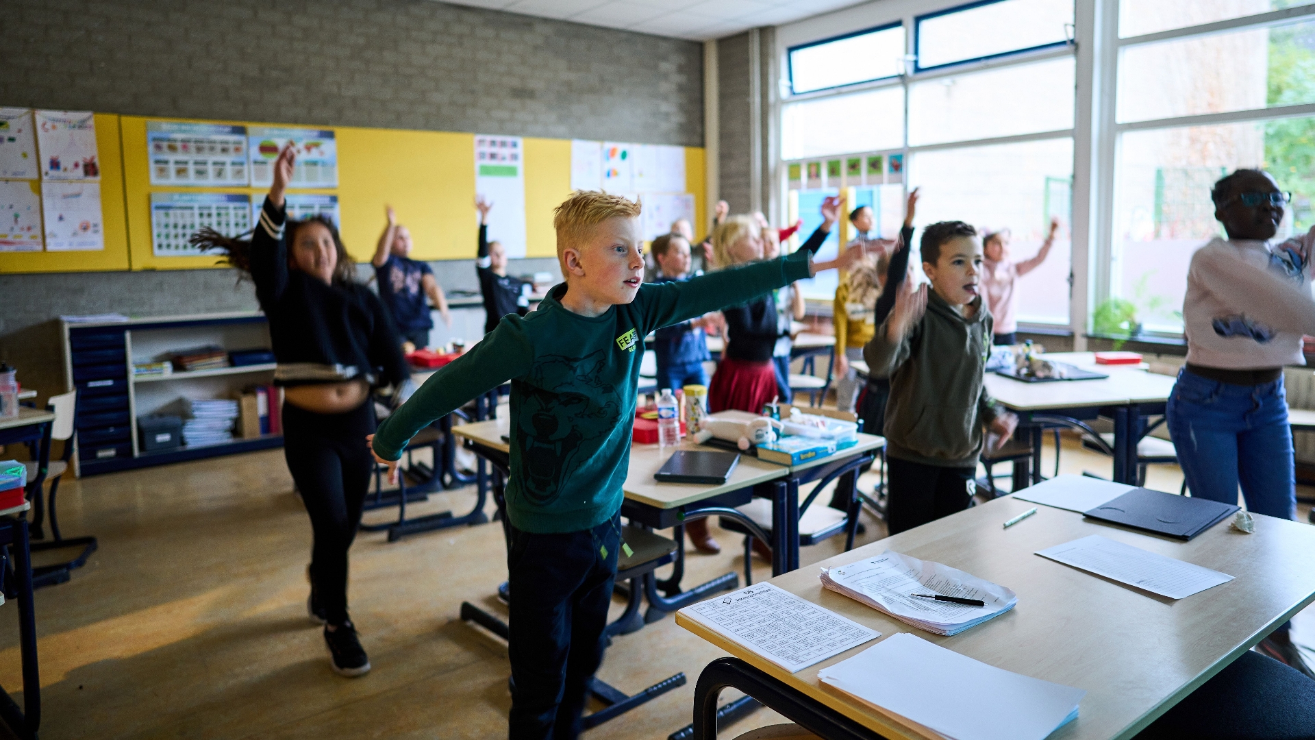 Bewegen tijdens de les is goed voor iedereen: 'Verrast hoe fanatiek ze ...