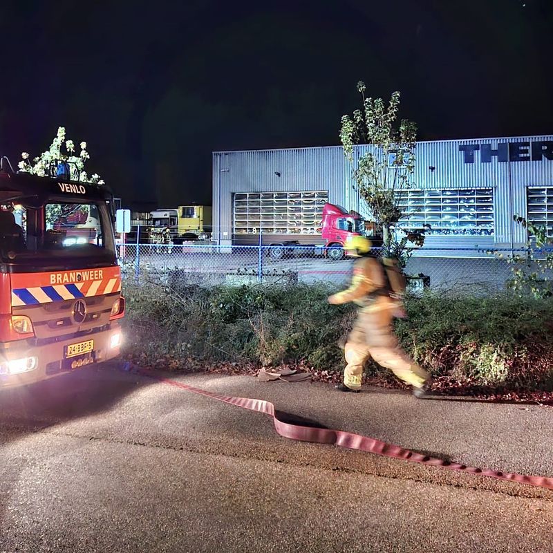 Explosiegevaar bij brand in loods Venlo - L1 Nieuws
