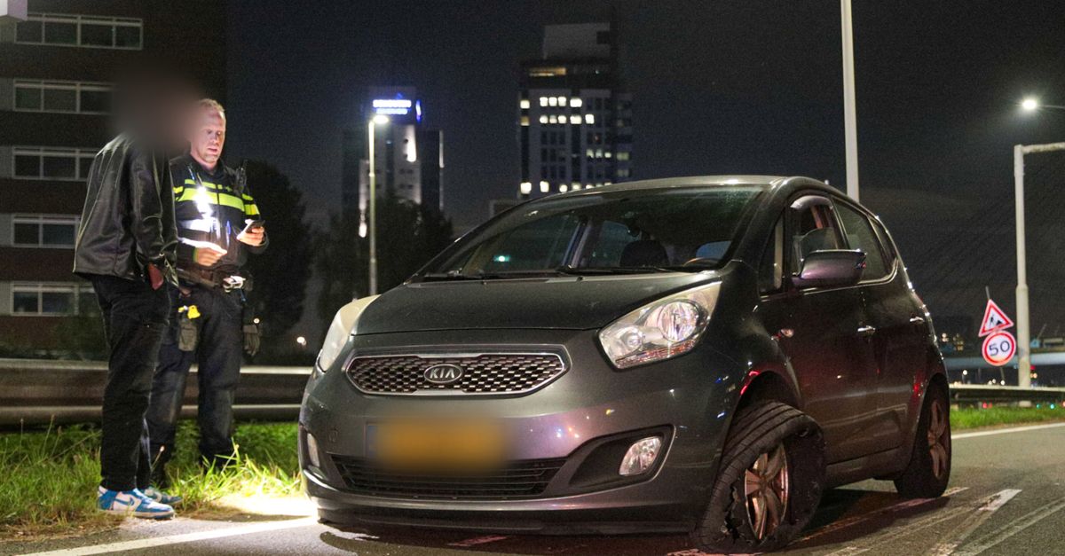 112-fotograaf ziet dronken spookrijder met drie lekke banden rijden ...