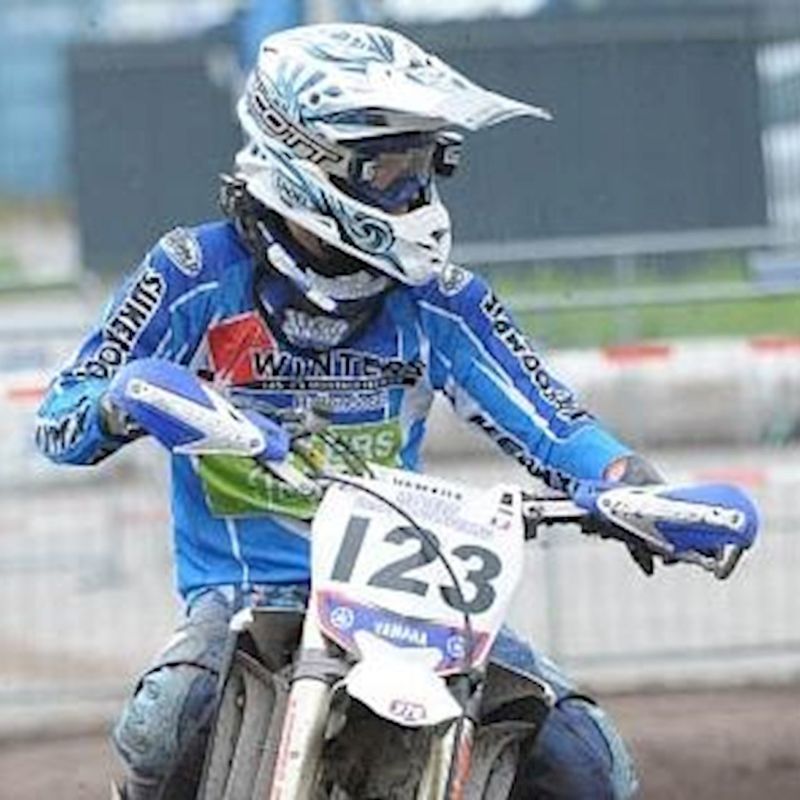 Jan Winters naast podium bij ONK in Enter - Oost