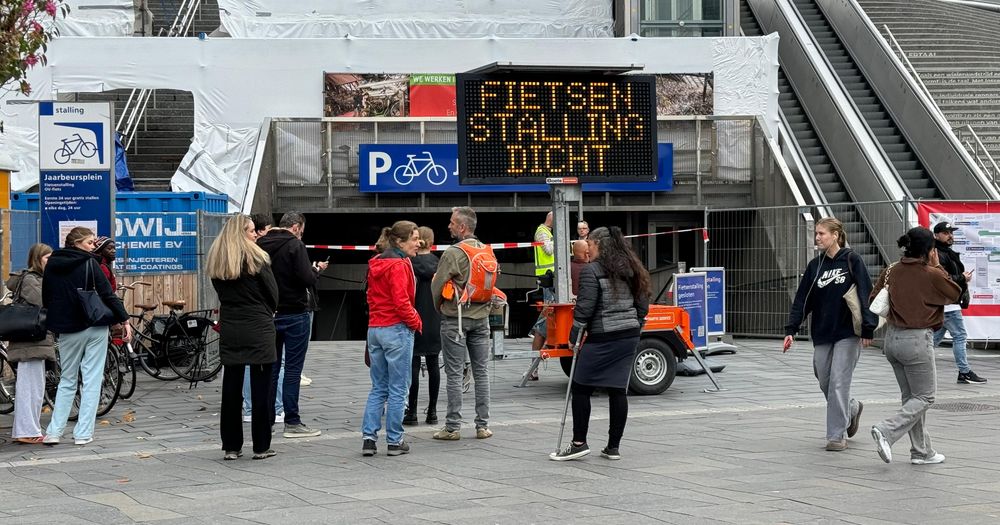 Herstel fietsenstalling Jaarbeursplein kost half miljoen, rekening is ...